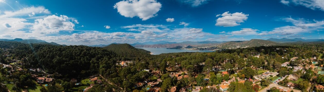 Afbeeldingen over "Valle De Bravo" – Blader in stockfoto's, vectoren en ...