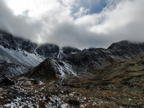 Hochpass Bilder – Durchsuchen 90,638 Archivfotos, Vektorgrafiken und ...