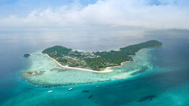 Lipe Bilder – Durchsuchen 9,687 Archivfotos, Vektorgrafiken und Videos ...