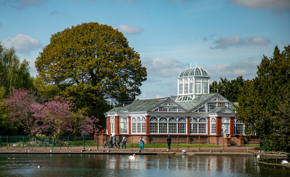 "West Park" Images – Browse 427 Stock Photos, Vectors, and Video ...