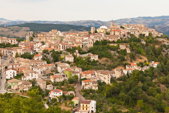 Castropignano Images – Browse 129 Stock Photos, Vectors, and Video ...