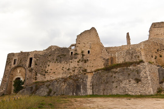 Castropignano Images – Browse 129 Stock Photos, Vectors, and Video ...