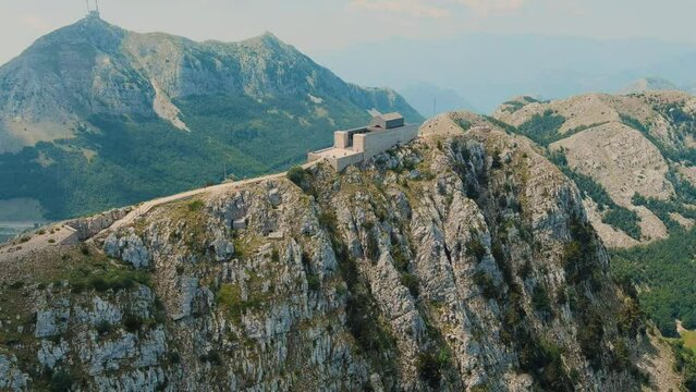 Lovcen Imagens – Procure 5,878 fotos, vetores e vídeos | Adobe Stock