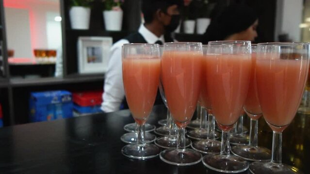 「Refresher」の写真素材 | 5,499件の無料イラスト画像 | Adobe Stock