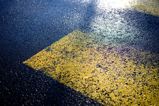 Goudron Images – Browse 3,364 Stock Photos, Vectors, and Video | Adobe ...