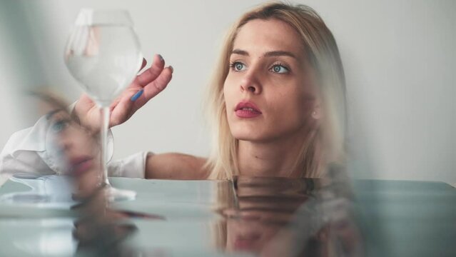 Telekinesis Images – Browse 2,121 Stock Photos, Vectors, and Video ...