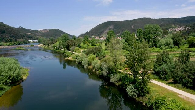 Alva Images – Parcourir 863 le catalogue de photos, vecteurs et vidéos ...