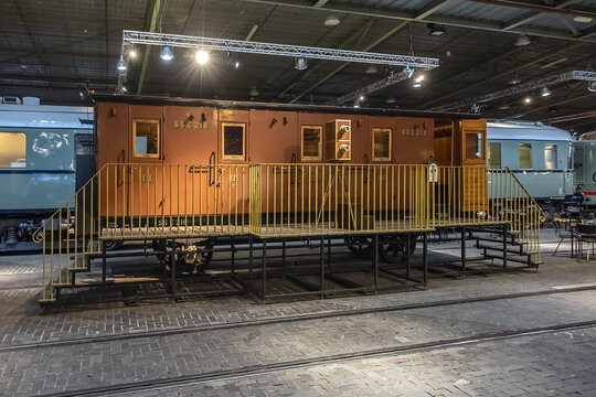 รูปภาพVactrain – เลือกดูภาพถ่ายสต็อก เวกเตอร์ และวิดีโอ133 | Adobe Stock