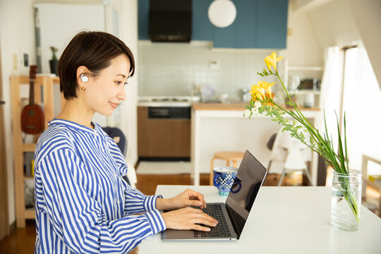 Microcomputer Images – Browse 2,541,352 Stock Photos, Vectors, and ...