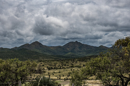 「Nublado」の画像 - 29,973 件の Stock 写真、ベクターおよびビデオ | Adobe Stock