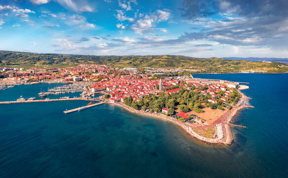 รูปภาพIzola – เลือกดูภาพถ่ายสต็อก เวกเตอร์ และวิดีโอ2,040 | Adobe Stock
