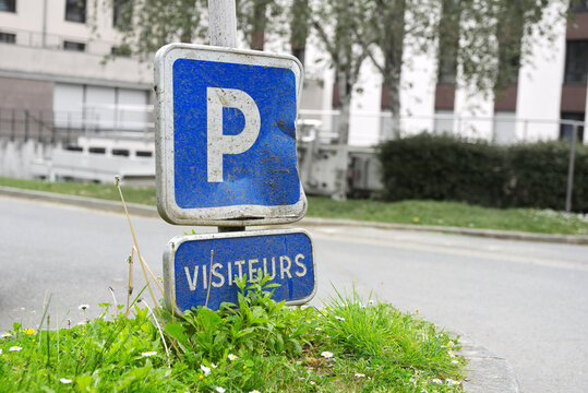 Visiteurs Images – Browse 1,818 Stock Photos, Vectors, and Video ...