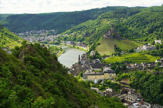 รูปภาพCochem-Zell – เลือกดูภาพถ่ายสต็อก เวกเตอร์ และวิดีโอ766 | Adobe Stock
