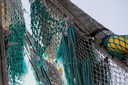 Fischnetz Bilder – Durchsuchen 15,358 Archivfotos, Vektorgrafiken und ...