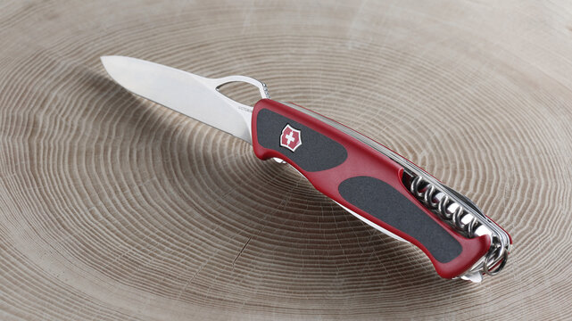 Victorinox Bilder – Durchsuchen 618 Archivfotos, Vektorgrafiken und ...
