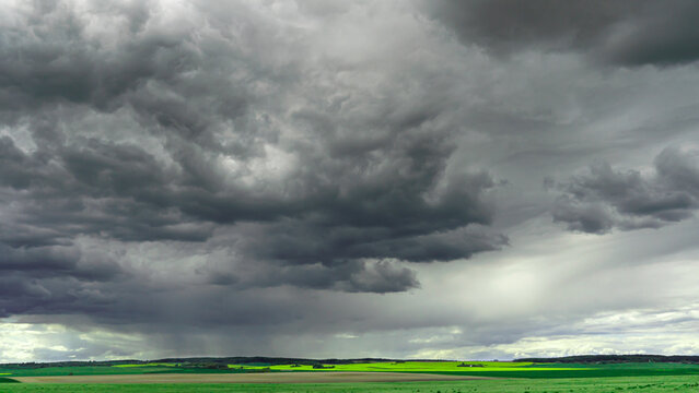 Thundercloud Images – Browse 91,209 Stock Photos, Vectors, and Video ...