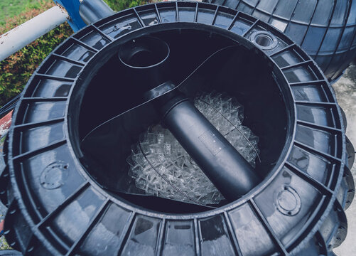 Abwasserdeckel Bilder – Durchsuchen 1,171 Archivfotos, Vektorgrafiken ...