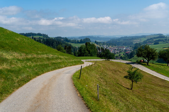 Sursee Bilder – Durchsuchen 1,077 Archivfotos, Vektorgrafiken und ...