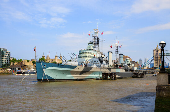 Hms bilder – Bläddra bland 1,761 stockfoton, vektorer och videor ...