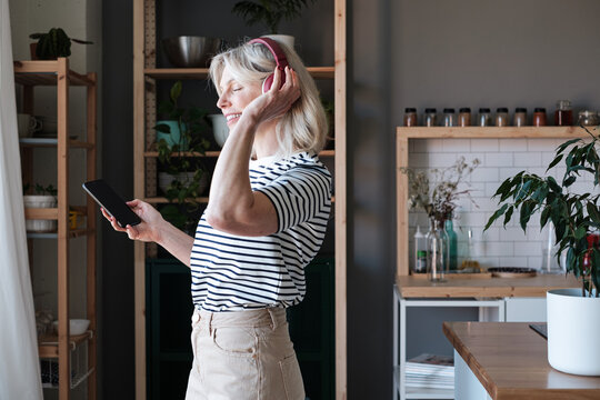 Sideline bilder – Bläddra bland 3,892,698 stockfoton, vektorer och ...