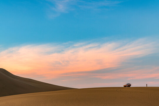 Huacachina Bilder – Durchsuchen 3,699 Archivfotos, Vektorgrafiken und ...