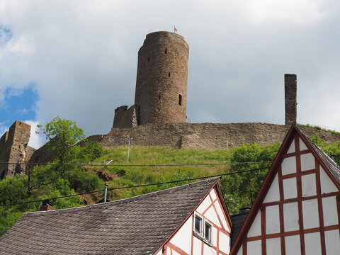 Elzbach bilder – Bläddra bland 216 stockfoton, vektorer och videor ...