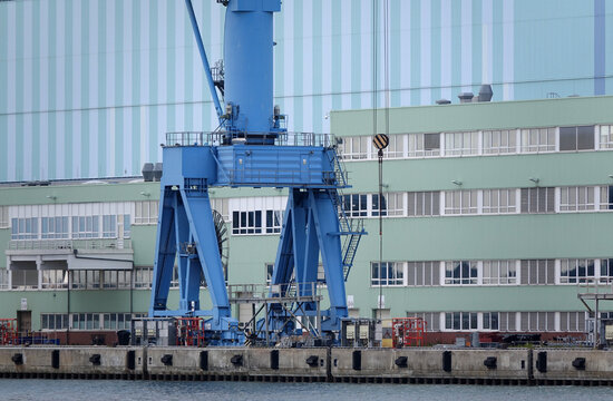 รูปภาพVerladekran – เลือกดูภาพถ่ายสต็อก เวกเตอร์ และวิดีโอ436 | Adobe Stock