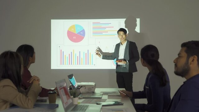 Presentation Projector Images – Browse 44,852 Stock Photos, Vectors ...