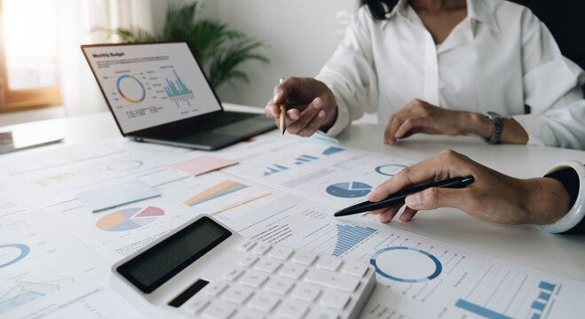 Reporting bilder – Bläddra bland 2,607,967 stockfoton, vektorer och ...