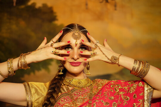 Bindi Images – Browse 8,752 Stock Photos, Vectors, and Video | Adobe Stock