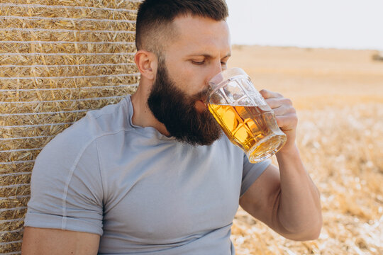 "Muscle Man" Billeder – Gennemse 3,147 stockfotos, vektorer og videoer ...