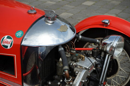 Frontantrieb Images – Browse 84 Stock Photos, Vectors, and Video ...