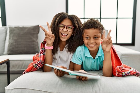 Imagens de Winking – Explore Fotografias do Stock, Vetores e Vídeos de ...