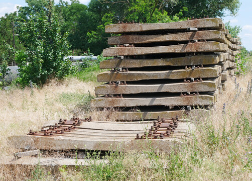 "Railway Sleepers" Images – Browse 664 Stock Photos, Vectors, and Video ...