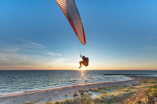 Paragleiter Imagens – Procure 928 fotos, vetores e vídeos | Adobe Stock