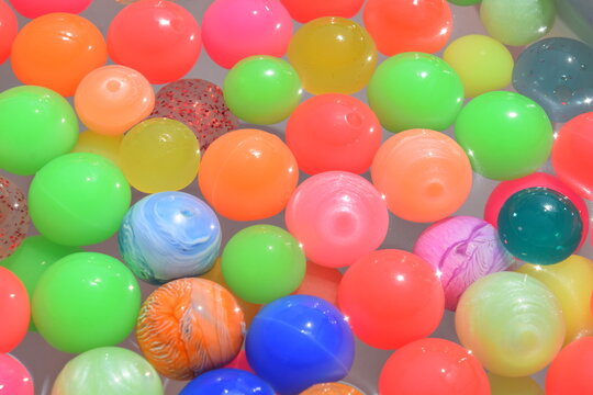 Flummi Bilder – Durchsuchen 2,319 Archivfotos, Vektorgrafiken und ...