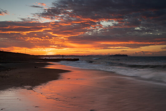 「朝焼け」の画像 - 12,675,634 件の Stock 写真、ベクターおよびビデオ | Adobe Stock