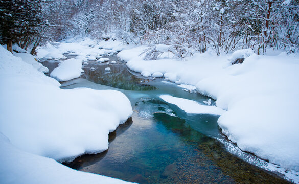 "Snow Banks" Images – Browse 504 Stock Photos, Vectors, and Video ...