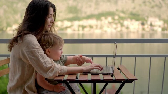 Multitask Mom Images – Browse 6,053 Stock Photos, Vectors, and Video ...