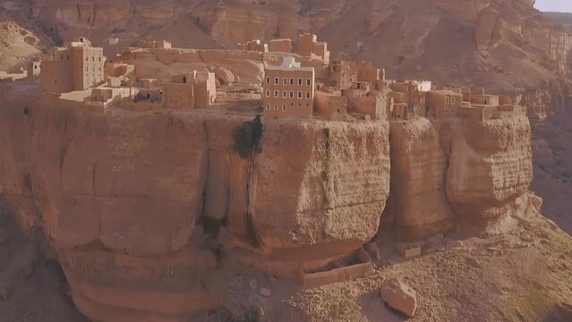 Haid-Al-Jazil Images – Browse 12 Stock Photos, Vectors, and Video ...