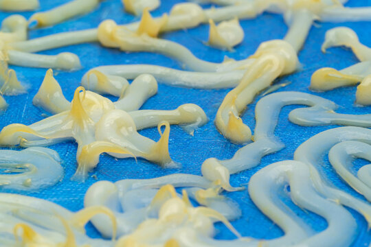 "Colla bilder – Bläddra bland 1,231 stockfoton, vektorer och videor ...