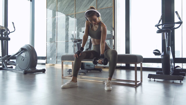 Imágenes de Fit: descubre bancos de fotos, ilustraciones, vectores y ...