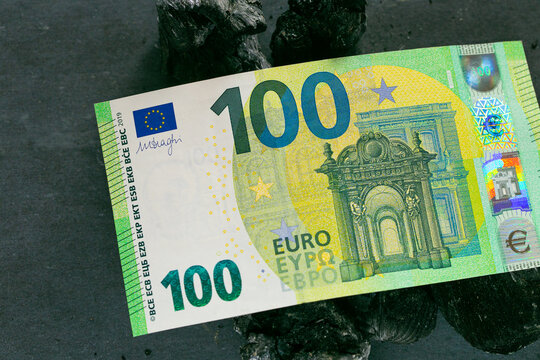 "Hundred Euro Note" Images – Browse 1,375 Stock Photos, Vectors, and ...