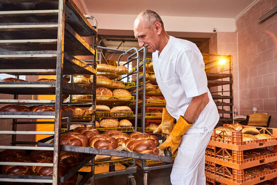 Hotelfachmann Bilder – Durchsuchen 974 Archivfotos, Vektorgrafiken und ...