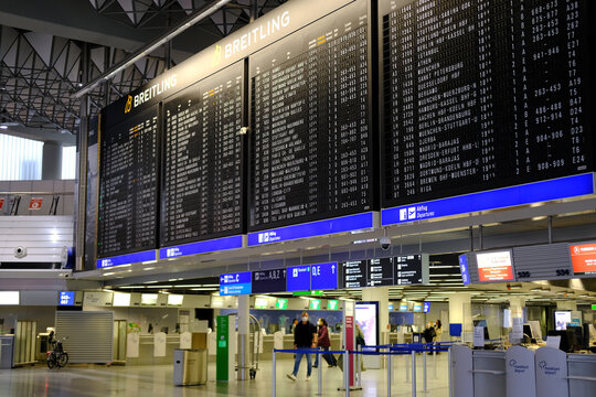 Fraport Bilder – Durchsuchen 521 Archivfotos, Vektorgrafiken und Videos ...