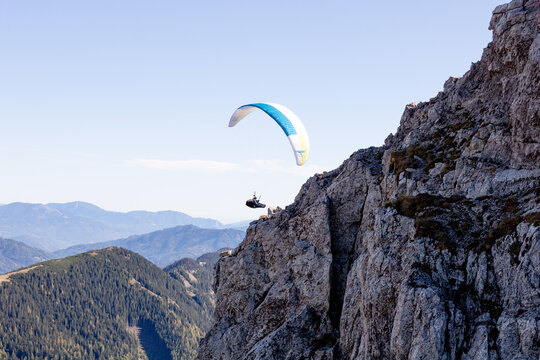 Paragleiter Imagens – Procure 928 fotos, vetores e vídeos | Adobe Stock