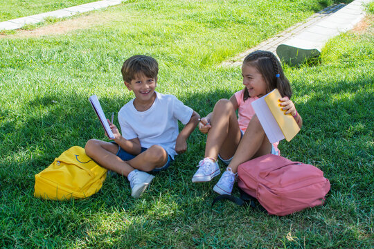 "School Recess" Images – Browse 192 Stock Photos, Vectors, and Video ...