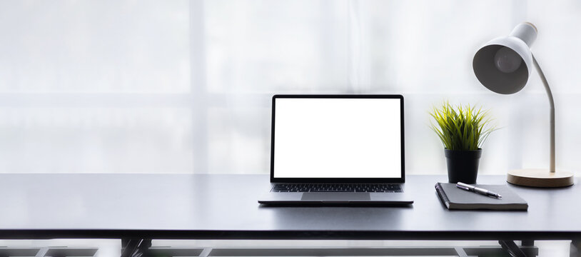 "Laptop Screen" Images – Browse 3,490 Stock Photos, Vectors, and Video ...