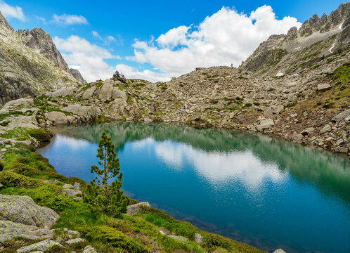 รูปภาพIbon – เลือกดูภาพถ่ายสต็อก เวกเตอร์ และวิดีโอ1,737 | Adobe Stock