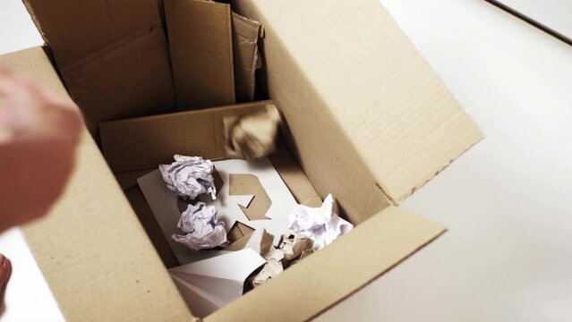 "Paper Waste" Billeder – Gennemse 371 stockfotos, vektorer og videoer ...